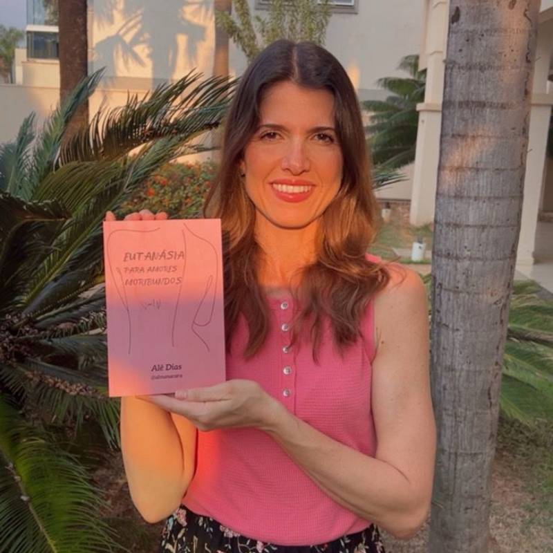 Livraria Realejo promove lançamento do primeiro livro da poetisa Alê Dias